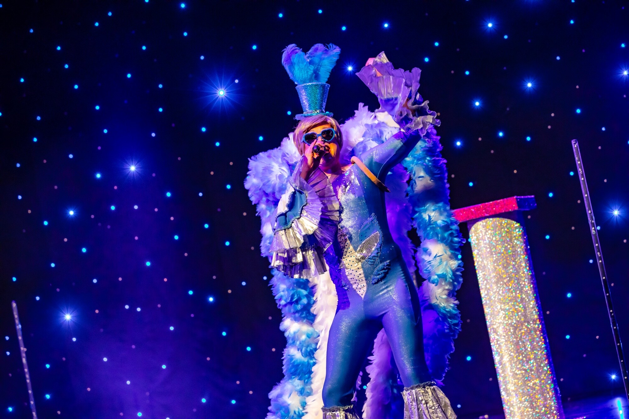 Gallery | The Dazzling Diamonds